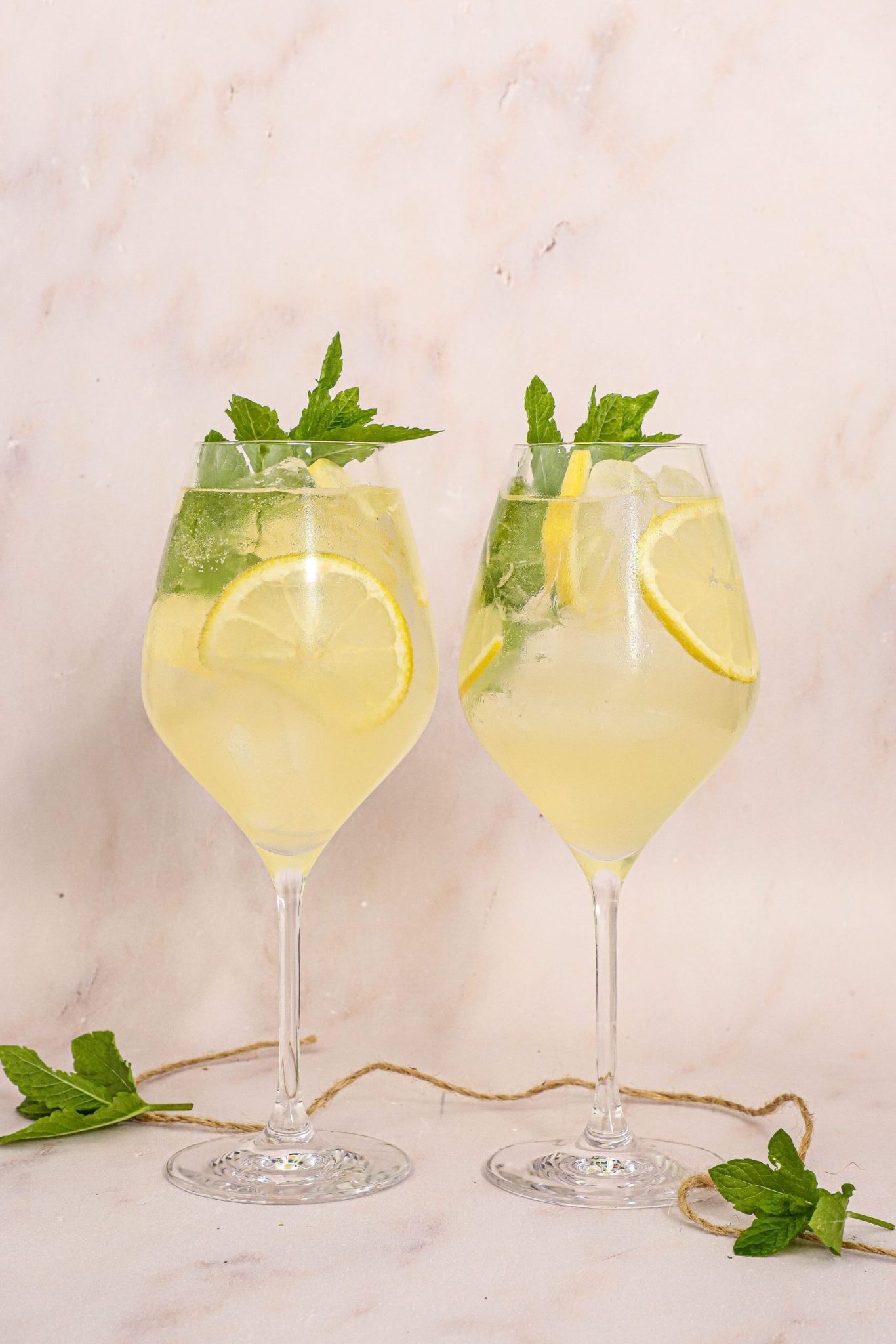 Frisk Limoncello Spritz Opskrift - Perfekt til Sommer